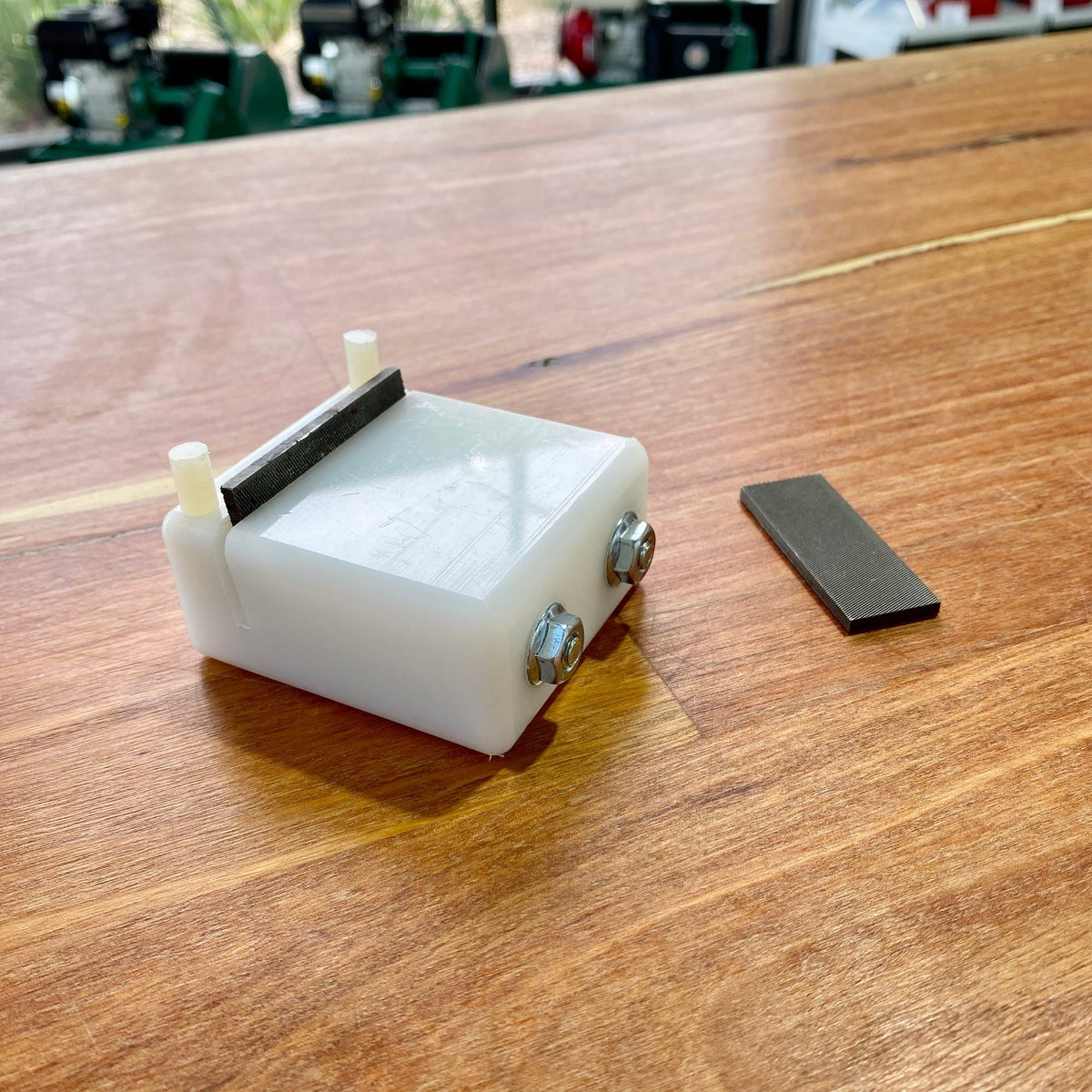 Bedknife Buddy — Hunter Lawn Care Supplies